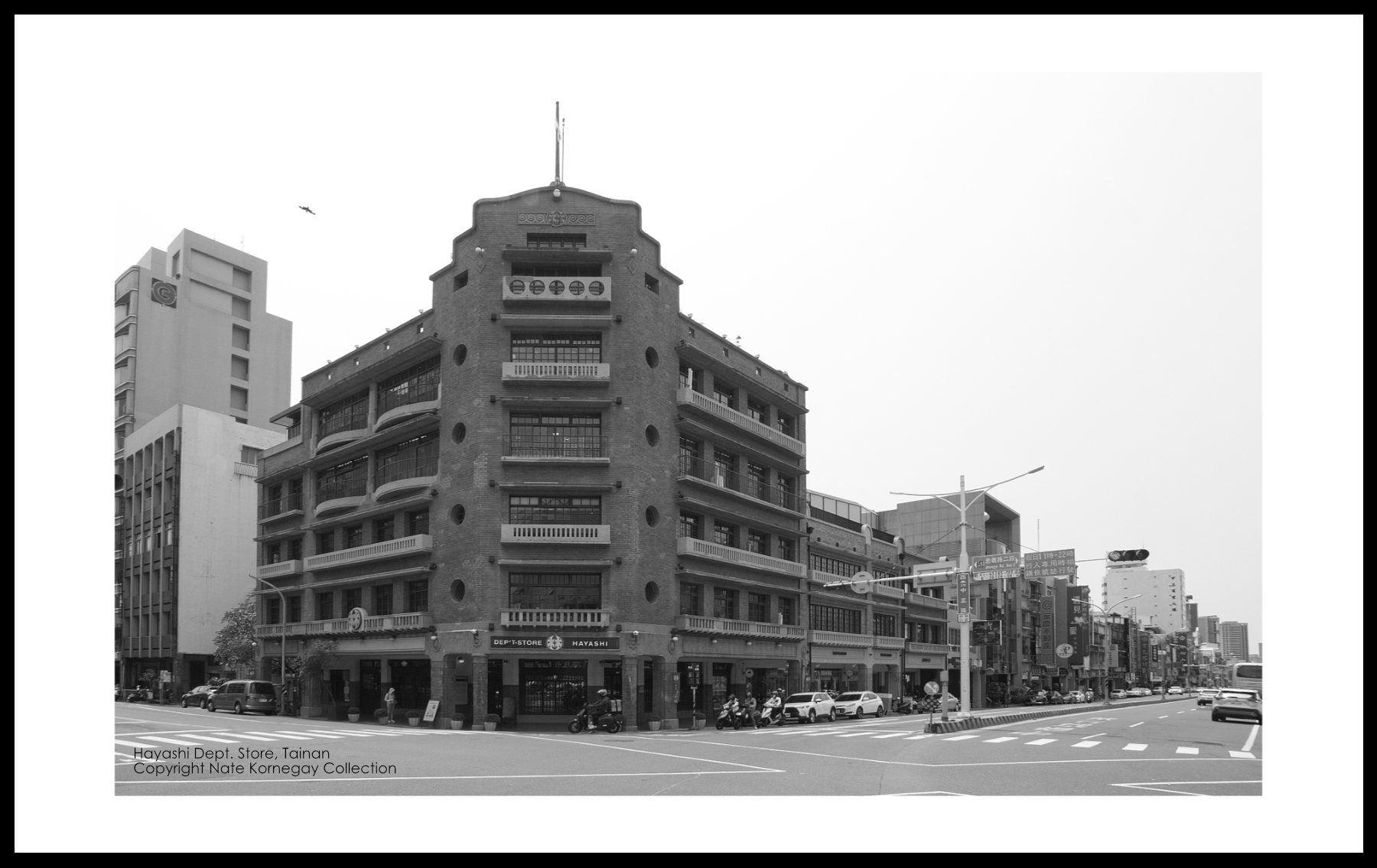 Scratch tile – Giwa House Press